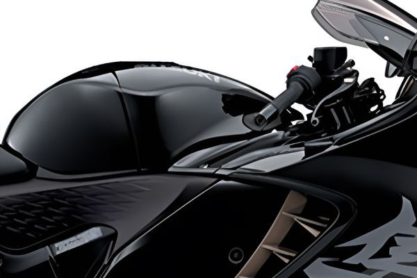 Suzuki Hayabusa STD - On Road Price, RTO, Insurance, Features, Colours ...