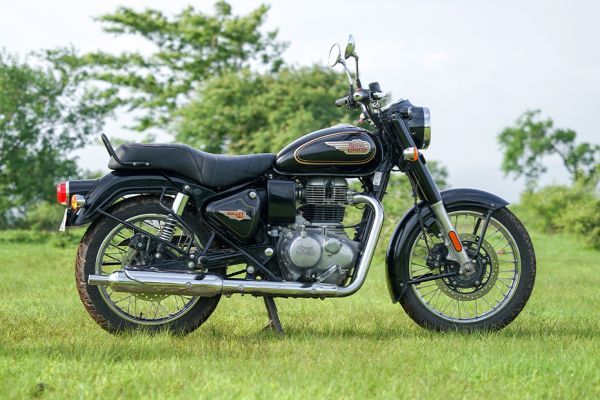 Royal Enfield Bullet 350 Black Gold - On Road Price, RTO, Insurance ...