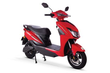 AMO Electric Brisk vs Komaki Ranger - Compare Prices, Specs, Features