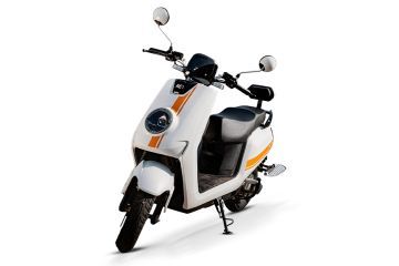BattRE Electric Mobility ONE vs Hero HF Deluxe Flex Fuel - Compare ...