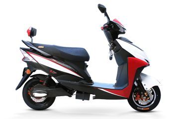 Crayon Motors Zeez vs Indian Chief Bobber - Compare Prices, Specs, Features