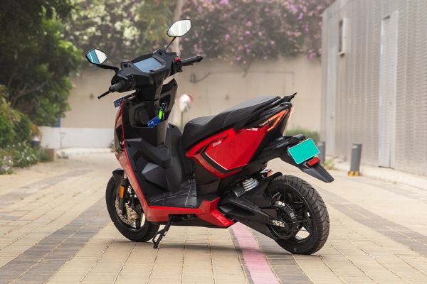 Simple Energy One Gen 2 4.5 kWh - On Road Price, RTO, Insurance ...