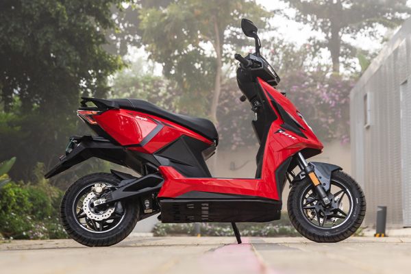 Simple Energy One Gen 2 4.5 kWh - On Road Price, RTO, Insurance ...