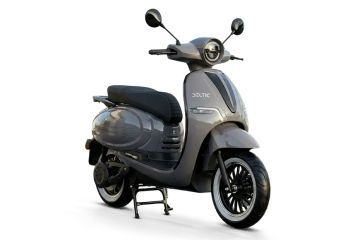 BMW F 450 GS vs Deltic Trento - Compare Prices, Specs, Features