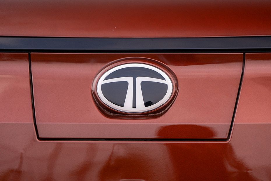 Tata Punch EV Images, Punch EV Interior & Exterior Photos, 360 View ...