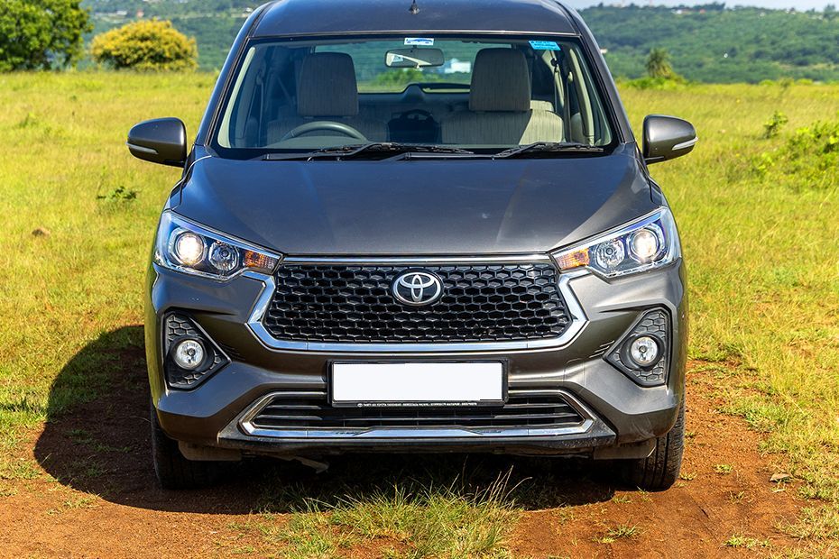 Toyota Rumion Images, Rumion Interior & Exterior Photos, 360 View ...