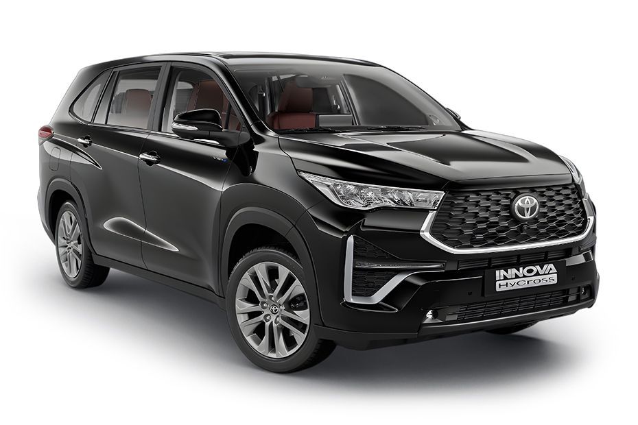 Toyota Innova Hycross Images, Innova Hycross Interior & Exterior Photos ...