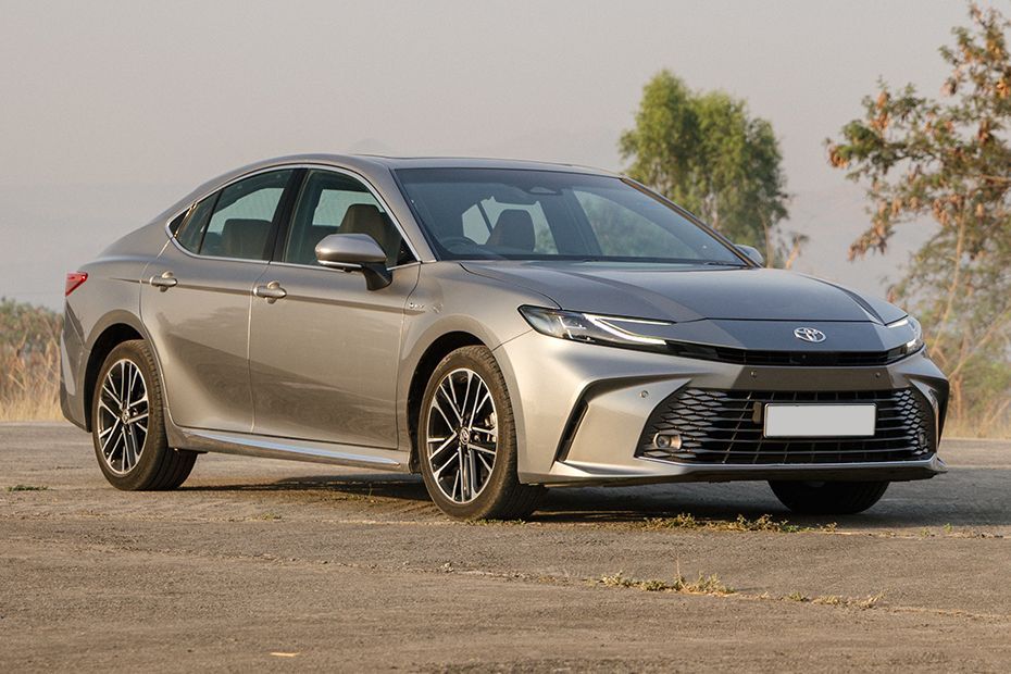 Toyota Camry Images, Camry Interior & Exterior Photos, 360 View, Videos ...