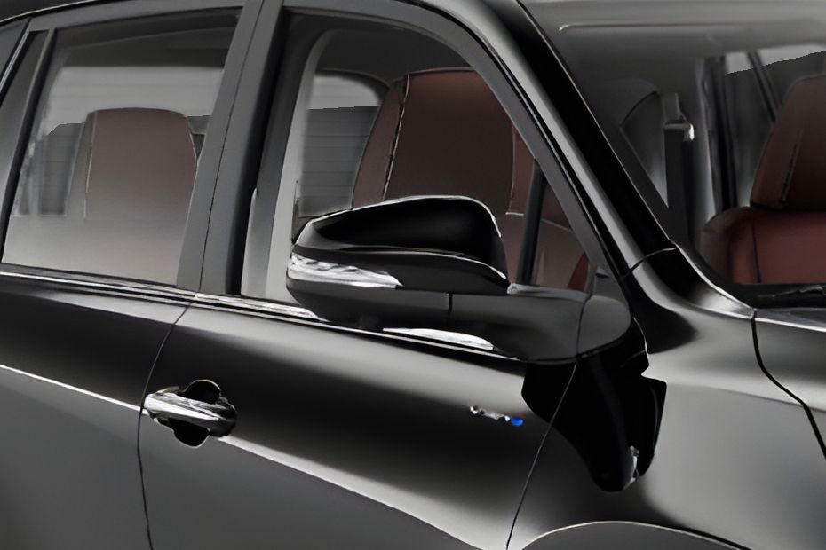 Toyota Innova Hycross Images, Innova Hycross Interior & Exterior Photos ...