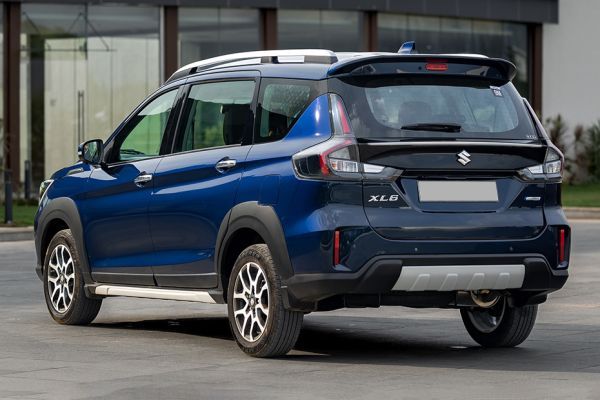 Maruti XL6 Price, 6 Seater Images, colours, Reviews & Specs