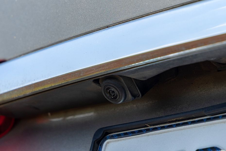 Toyota Rumion Images, Rumion Interior & Exterior Photos, 360 View ...