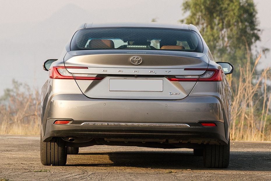 Toyota Camry Images, Camry Interior & Exterior Photos, 360 View, Videos ...