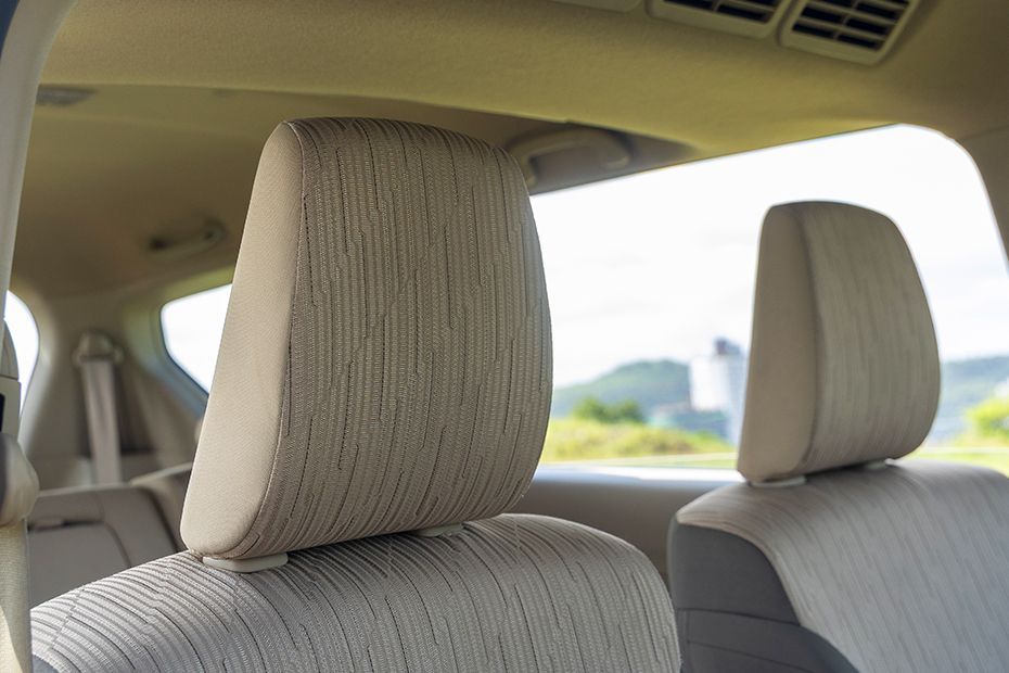 Toyota Rumion Images, Rumion Interior & Exterior Photos, 360 View ...