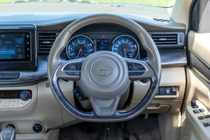 Toyota Rumion Images, Rumion Interior & Exterior Photos, 360 View ...