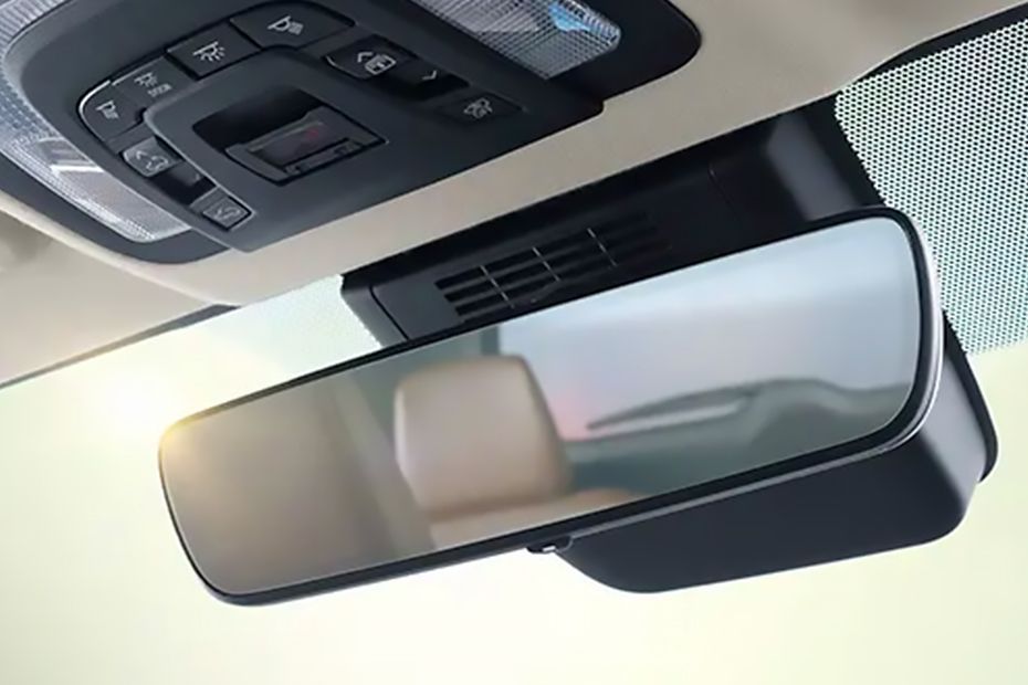 Toyota Innova Hycross Images, Innova Hycross Interior & Exterior Photos ...