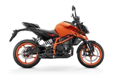 KTM 390 Duke R On Road Price in Anchal - 2026 390 Duke R price in ...