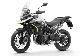 Green EV Loader vs Triumph Tiger 900 - Compare Prices, Specs, Features