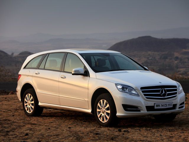 Mercedes Benz R-Class : ZigWheels Drive!