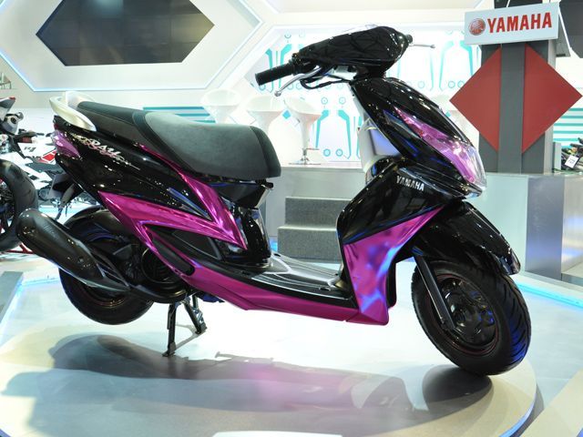 Yamaha Ray Scooter Concept at the 2012 Auto Expo : In Pics!