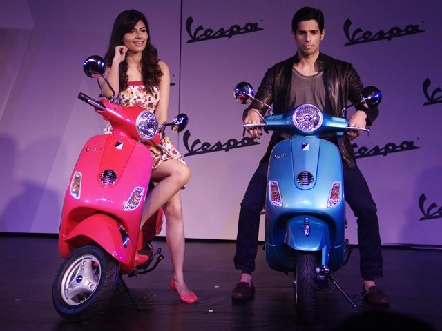 Vespa VX125 Launch : In Pics!