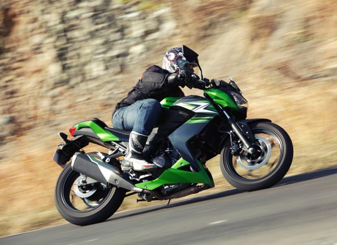 Kawasaki Z250 Review Picture Gallery