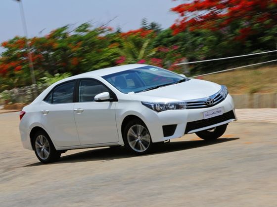 2014 Toyota Corolla Altis: Review in pictures!