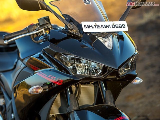 Yamaha YZF-R3 vs Kawasaki Ninja 300 vs KTM RC390: Comparison Photo Gallery