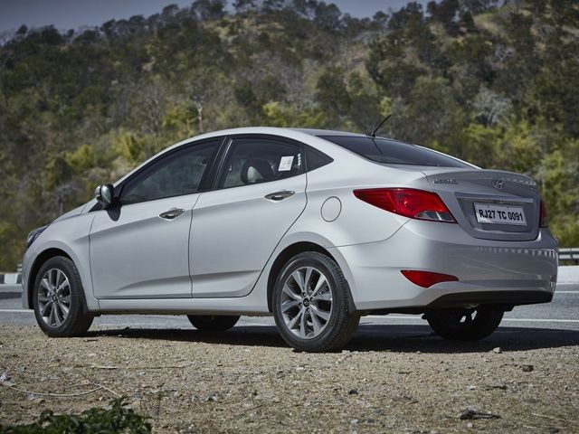 2015 Hyundai Verna facelift review photo gallery