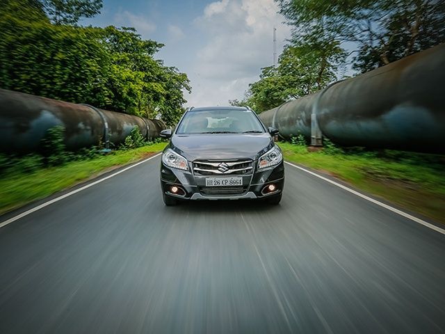 Maruti Suzuki S-Cross: Exterior Review Photo Gallery