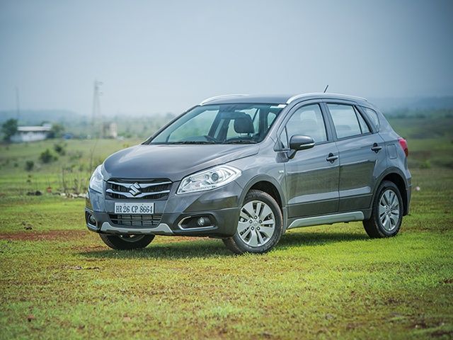 Maruti Suzuki S-Cross: Exterior Review Photo Gallery