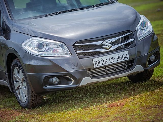 Maruti Suzuki S-Cross: Exterior Review Photo Gallery