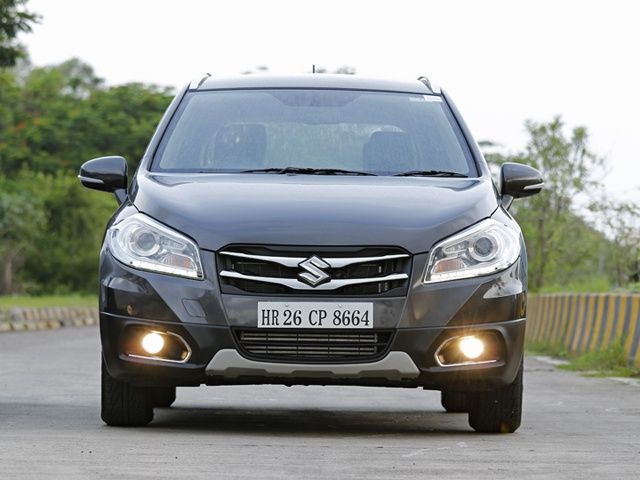 Maruti Suzuki S-Cross: Exterior Review Photo Gallery