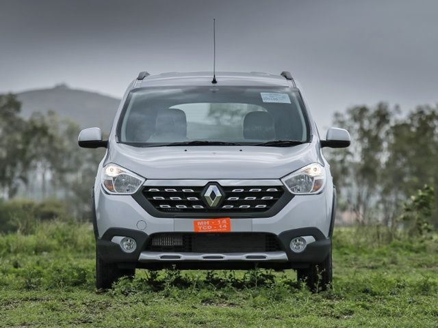 Renault Lodgy Stepway Exterior Photo Gallery @ ZigWheels