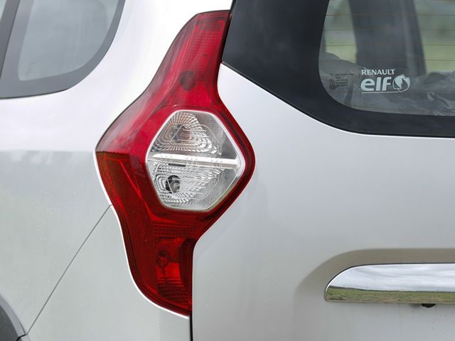 Renault Lodgy Stepway Exterior Photo Gallery