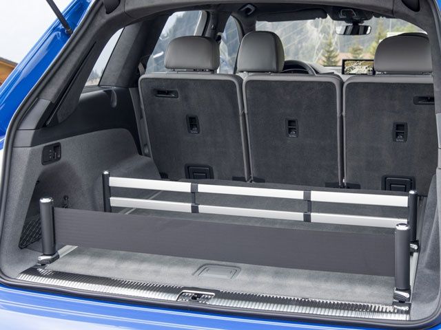 New 2016 Audi Q7: Interior Photo Gallery Review