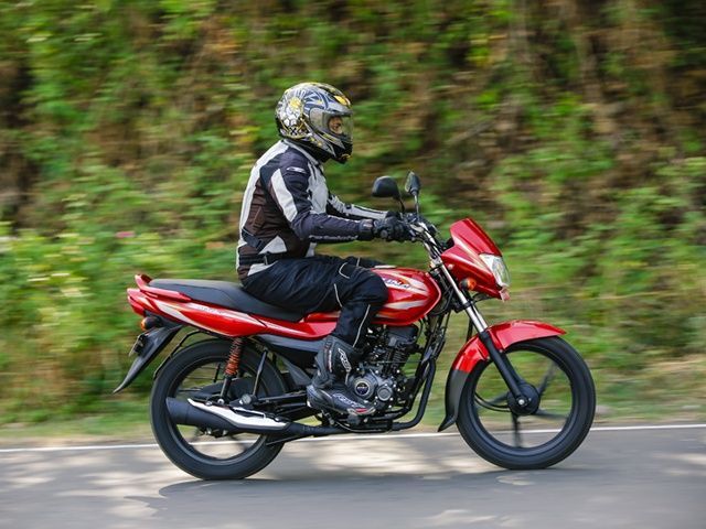 2015 Bajaj Platina ES: Exterior Review Photo Gallery