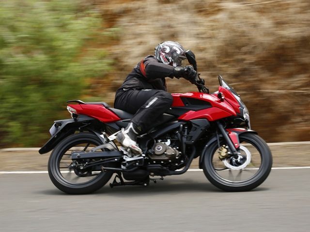 Bajaj Pulsar AS150 Ride, Handling & Ergonomics Review Photo Gallery ...
