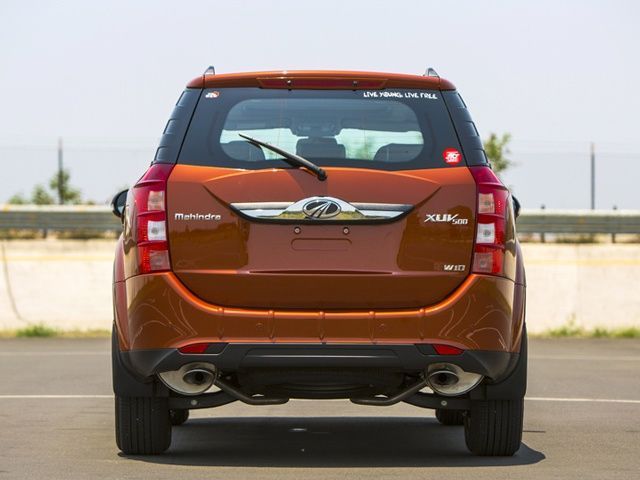 2015 Mahindra XUV500: Exterior Photo Gallery Review