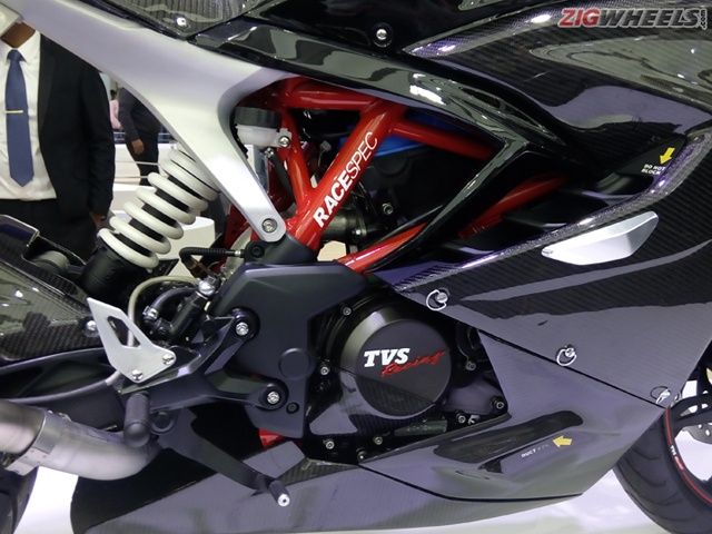 2016 Auto Expo: TVS Akula 310 Concept Photo Gallery