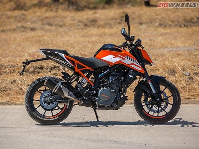 KTM 250 Duke: First Ride Review In Pictures