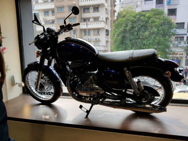 Jawa India Opens First Bike Showroom In Pune