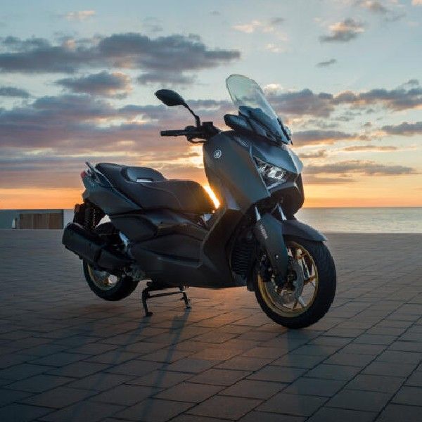 Yamaha Updates The XMax 125 & XMax 300 Abroad