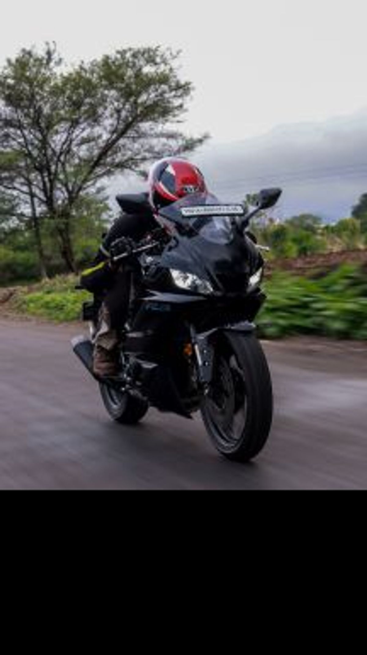 In 11 Pics: Yamaha R3 Road Test Review