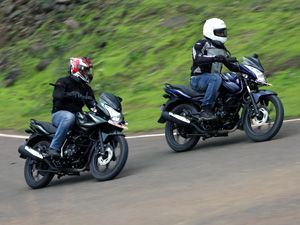 Bajaj Discover 150F and Discover 150S: Video Review