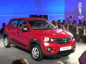 Renault KWID: ZigWheels Walkaround Video