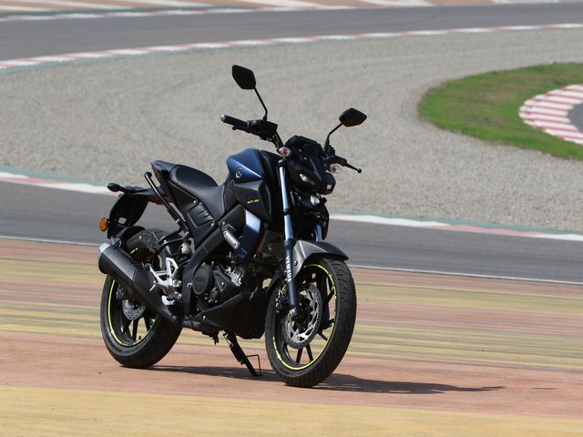 Yamaha MT-15 Review & Commuter, or Streetfighter